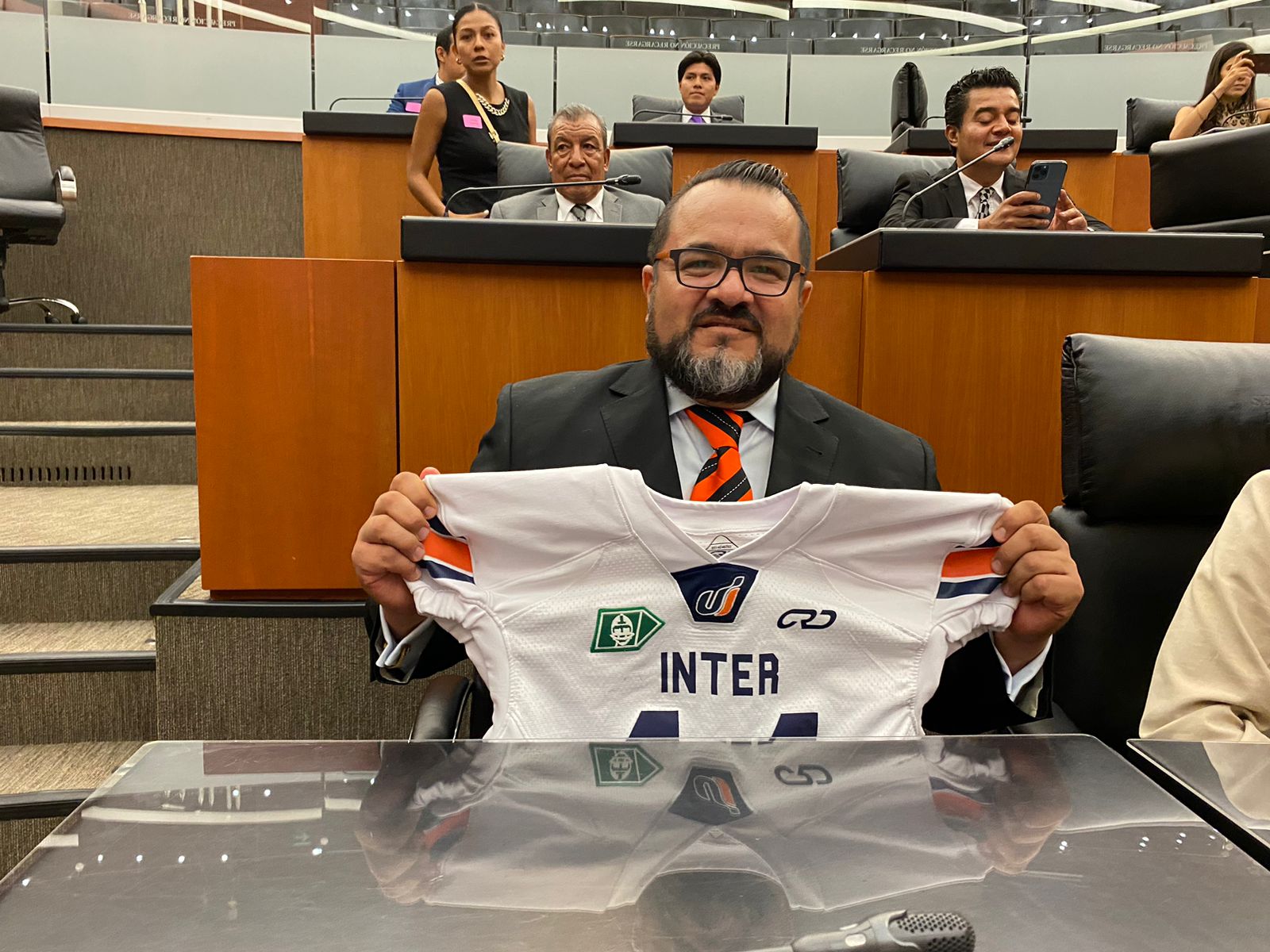 Rafael Juárez, coach de la Inter, recibe reconocimiento por parte del Senado de la República ...